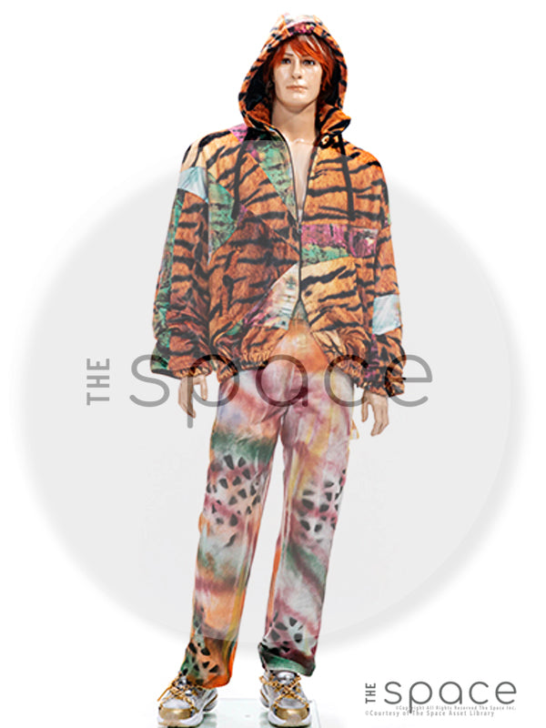 LOOKM093_2D – thespace.com